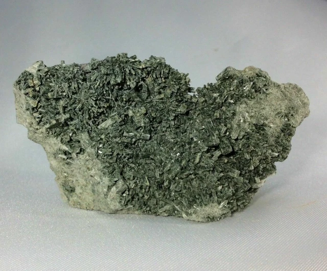 ROUGH EPIDOTE SPECIMEN Calumet Iron Mine Stone of Growth Metaphysical ...