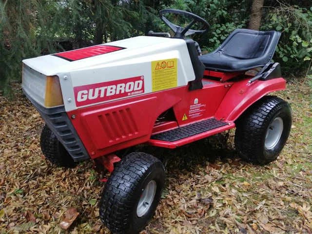 GUTBROD 12HP RASENTRAKTOR Aufsitzmäher Traktor Briggs&Stratton Motor ...
