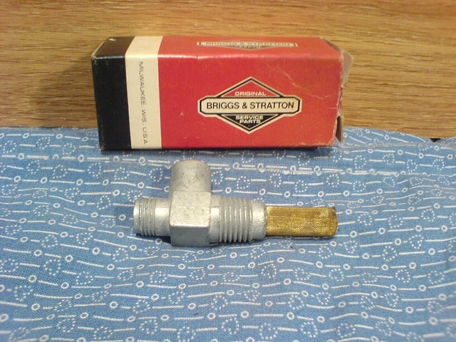 BRIGGS & STRATTON Engine Fuel Line Outlet. 295896 Nos Oem Part L-83 $11 ...