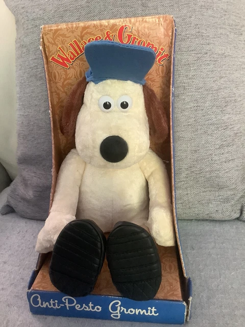 ANTI PESTO GROMIT Boxed Plush Soft Toy Aardman Animation Wallace And ...