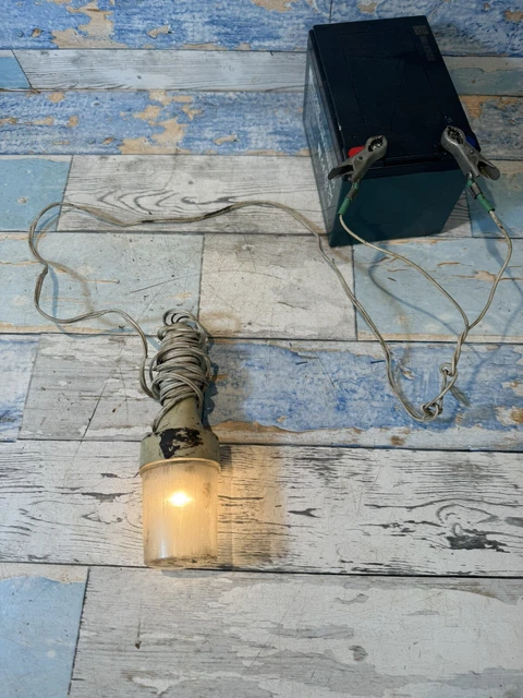 VINTAGE GARAGE CAR Inspection Lamp Workshop Light Working Order £21.47 ...