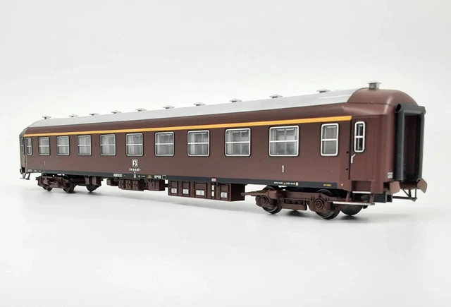 ACME 50042 TYPE UIC-Y 1 CL. Livery Chestnut, FS Logo TV, Internal ...