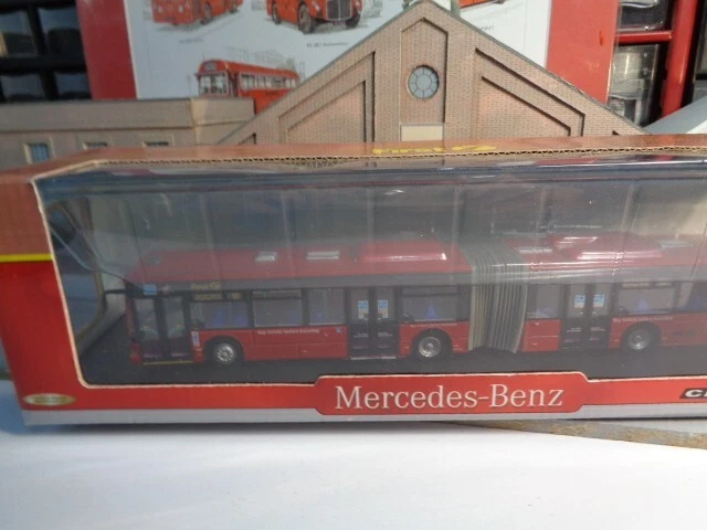 CMNLUKBUS 5106 MERCEDES Citaro BendyBus First London Rte 18 Euston £47. ...