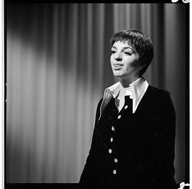 LIZA MINNELLI SINGER & Actress The Hollywood Palace 1967 Old Tv Photo ...