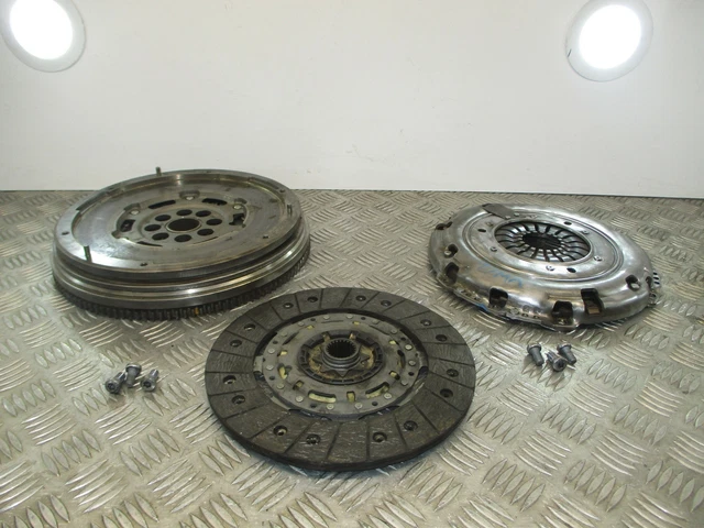 2017 FORD KUGA 2.0 TDCi T7MA. Flywheel & Clutch FV4Q6477CA/FV4Q7550BA ...