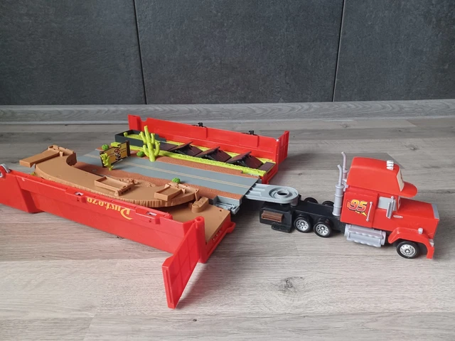 DISNEY PIXAR CARS Mega Mack Playtown Interactive Playset £18.90 ...