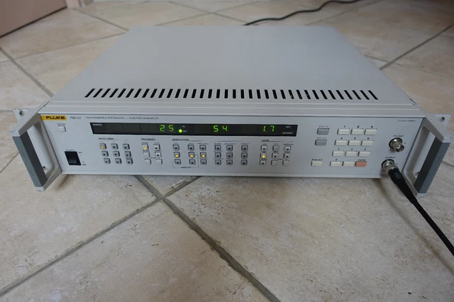 FLUKE / PHILIPS PM 5193 Programmable Synthesizer / Function Generator ...