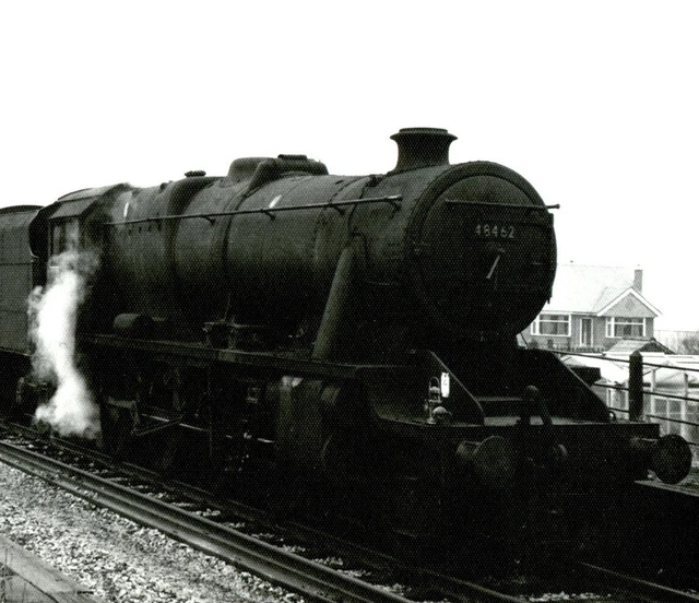 VINTAGE TRAIN PHOTOGRAPH 48462 steam locomotive Hundred End Station ...