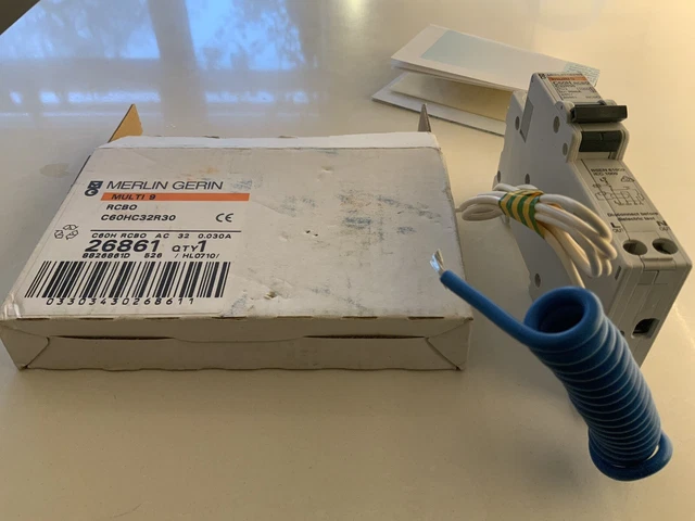 MERLIN GERIN 32AMP Rcbo 30mA Type C 32A Multi 9 26861 C60HC32R30 £17.00 - PicClick UK