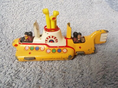 THE BEATLES CORGI YELLOW SUBMARINE PERISCOPES FIGS YELLOW WHITE HATCH ...