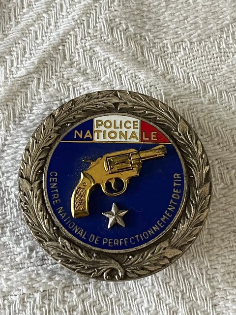 INSIGNE CENTRE NATIONAL de perfectionnement de Tir police nationale EUR ...