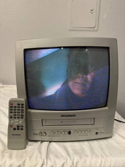 SYLVANIA 13” CRT TV VHS Combo Model SRC2213X Vintage Gaming Tested W ...