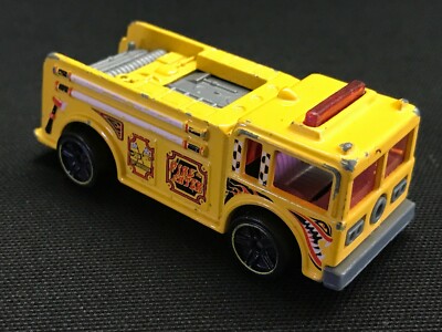 HOT WHEELS FIRE Eater (yellow version) Fire Truck Collectable Scale 1: ...