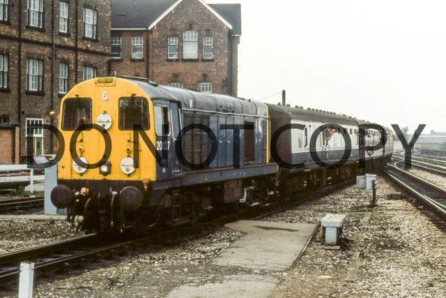 UK DIESEL TRAIN Railway Photograph Of Class 20 20127 Loco. (Rm20-213) £ ...
