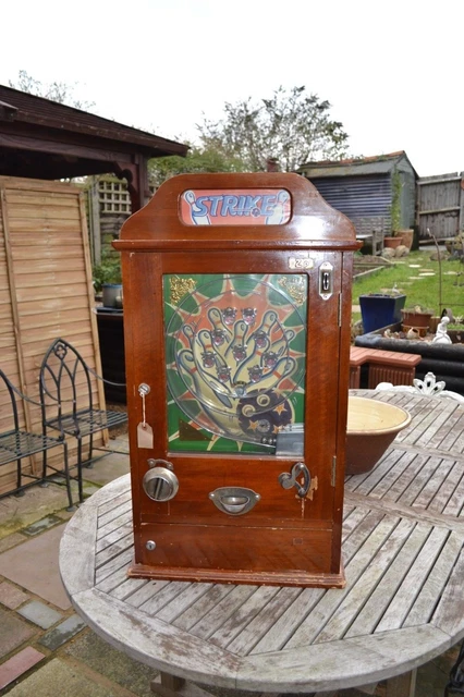 ALLWIN STRIKE COIN Operated Arcade Machine Fairground Nostalgic ...