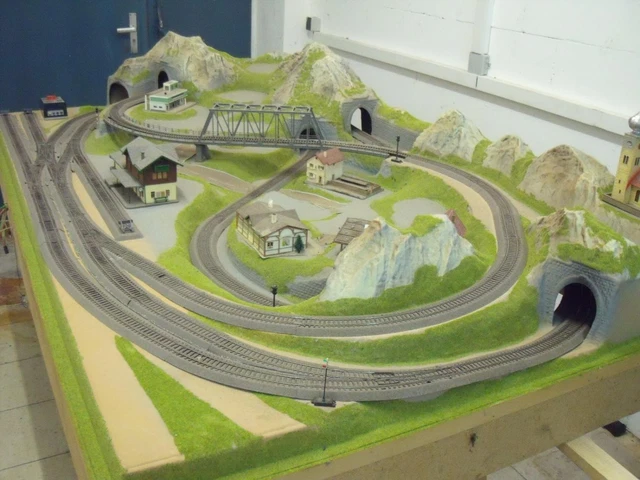 NOCH 81550 FERTIGGELÄNDE "Salzburg" mit ROCO Line Gleissystem EUR 349 ...