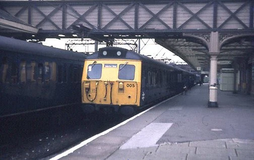 ORIGINAL COLOUR SLIDE of 005 BR class 304 EMU £0.99 - PicClick UK