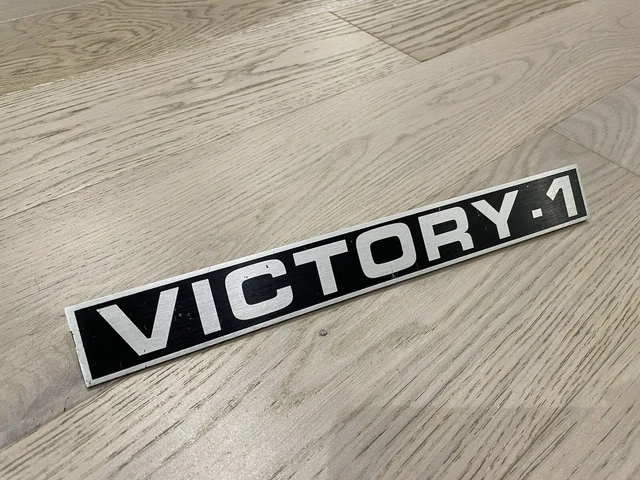 ORIGINAL LEYLAND VICTORY 1 BUS BADGE - New Old Stock £350.00 - PicClick UK