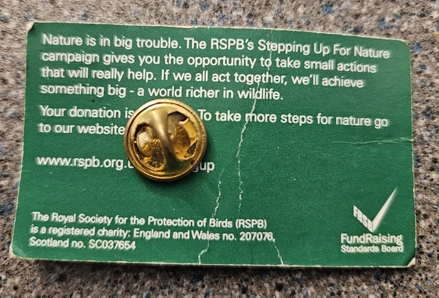 RSPB ROBIN PIN Badge On Stepping Up For Nature Card £4.38 - PicClick UK