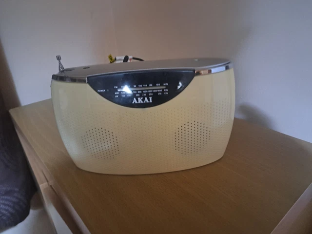 AKAI JUMBO RADIO Model A61005 AM/FM Portable £13.20 - PicClick UK