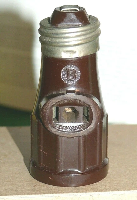 VINTAGE &BAKELITE& Bakelite Light Lamp Socket Outlet Adapter 660 W ...
