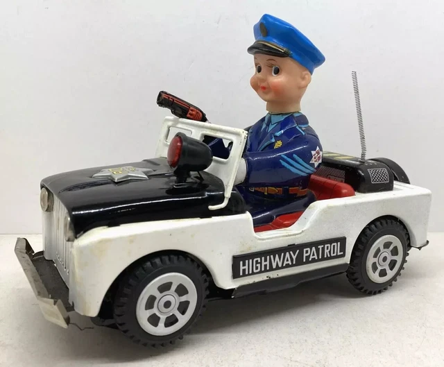 VINTAGE 60'S DAIYA JAPAN TIN TOY BATTERY OPERATED HIGHWAY PATROL JEEP ...