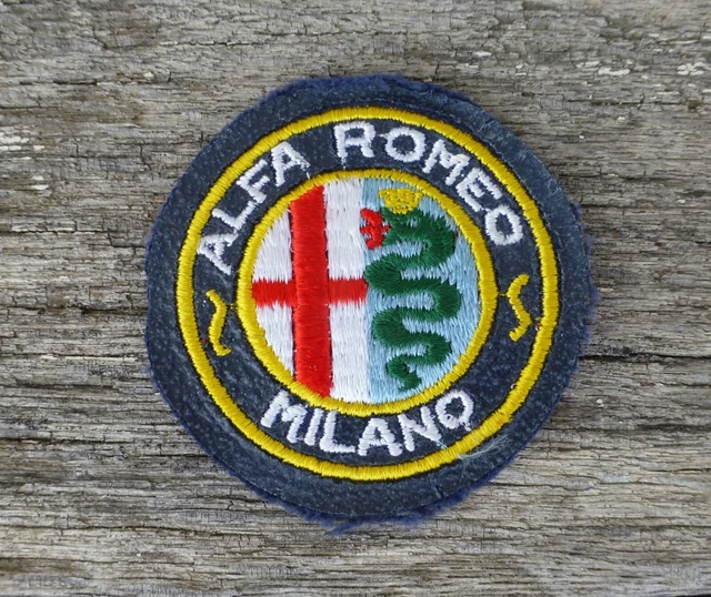 INSIGNE TISSU ALFA ROMEO MILANO AUTOMOBILIA . French badge EUR 2,49 ...