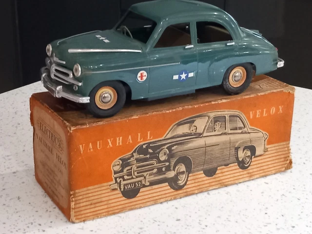 VINTAGE VICTORY INDUSTRIES Vauxhall Motors Velox 1/18 scale model car ...