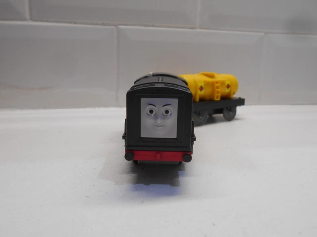TOMY TRACKMASTER THOMAS the tank engine battery train diesel and fuel ...