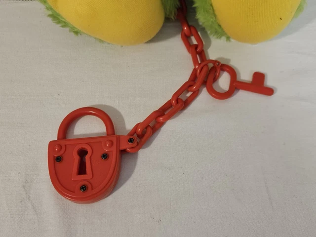 VINTAGE 1986 ZUGLY Hug-A-Monster Ugly Lock Chain Plush Green Yellow ...