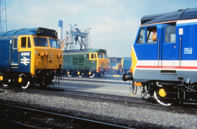 87 COLOUR RAILWAY Slide Class 50 033 Glorious & 50 007 & D400 At Laira ...