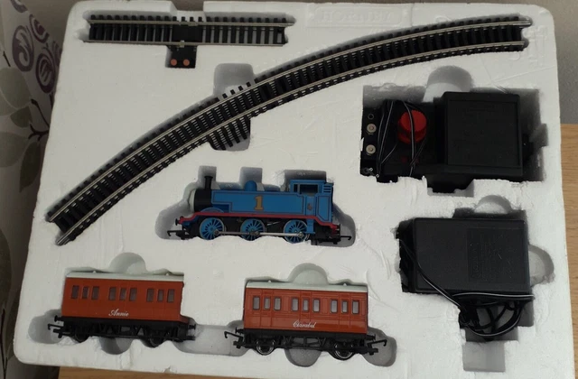 THOMAS THE TANK Engine Electric Train Set 00 Gauge Collectable £59.99 ...