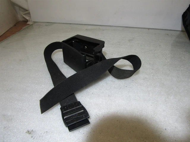 VW VOLKSWAGEN GOLF Mk5 Warning Triangle First Aid Kit Holder Bracket ...
