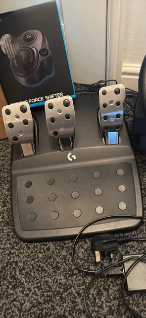 LOGITECH G923 TRUE Force Racing Wheel Pedals & Shifter for Xbox & PC ...