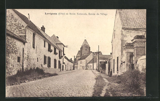CPA LEVIGNEN, ROUTE Nationale, Entree du Village EUR 4,00 - PicClick FR