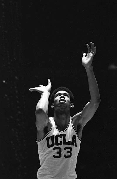 UCLA LEW ALCINDOR In Action College Basketball 1968 OLD PHOTO 5 EUR 6 ...