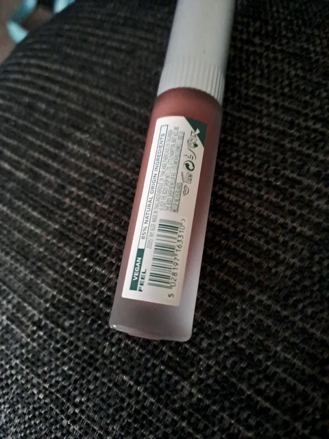 THE BODY SHOP Sheer Touch Lip & Cheek Tint Shade FEEL 8ml £10.95 ...