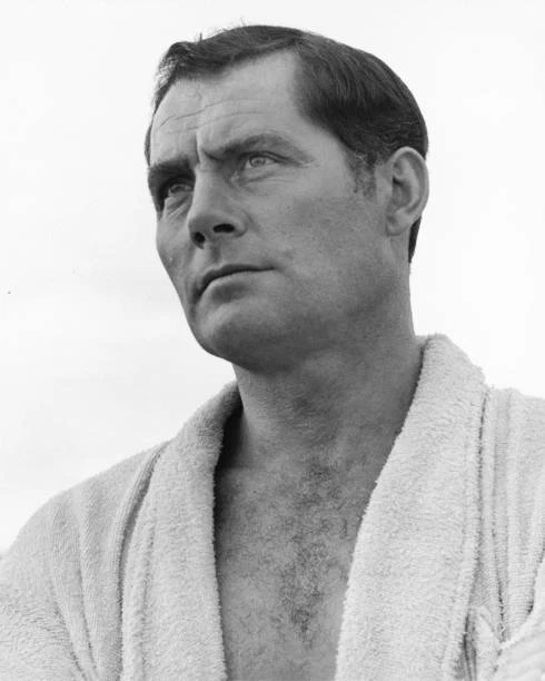 ENGLISH ACTOR ROBERT Shaw circa 1965 Historic Old Photo $9.00 - PicClick AU