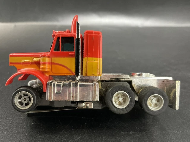 AURORA AFX #1155 Peterbilt Semi Truck Rig Ho Magnatraction Slot Car ...