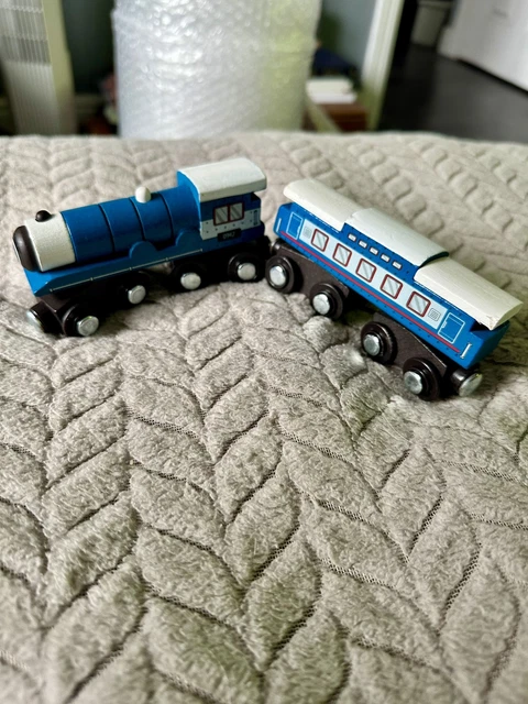 BATTAT TRAIN 0942 Wooden Trains For Wooden Train Track - Exellent ...