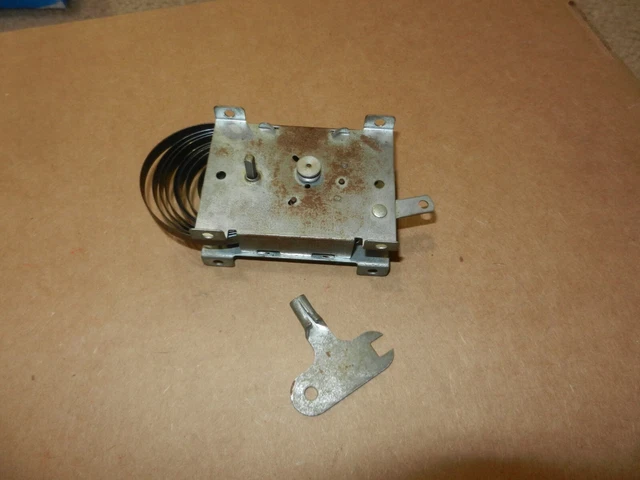 A C GILBERT Erector A-48 Wind Up Motor, Cadmium, w/Key, Original £10.39 ...