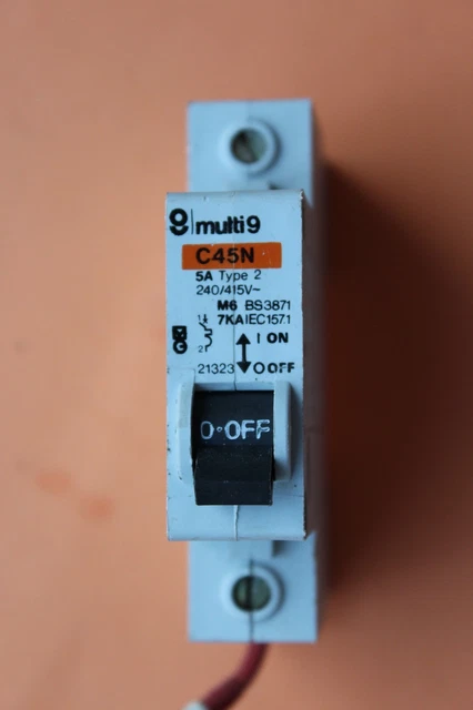 MERLIN GERIN 21323 Multi 9 C45N type 2 5A single pole 1P circuit ...
