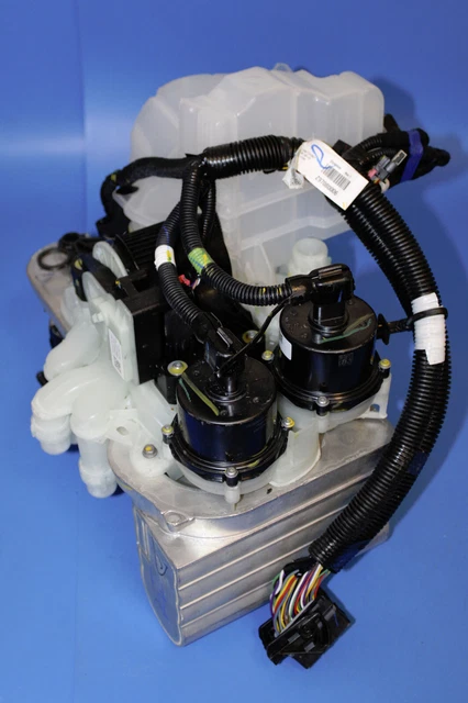 TESLA MODEL Y/3 Supermanifold Octovalve Pump Reservoir Bottle Never ...