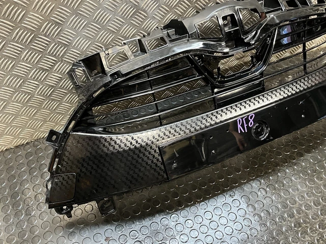 GENUINE TOYOTA YARIS Mk4 Front Bumper Grill Carbon Fibre 53101-K0010/30 ...