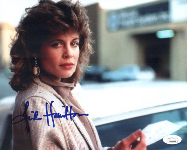 LINDA HAMILTON SIGNED 8x10 Photo SARAH CONNOR TERMINATOR Autograph JSA ...