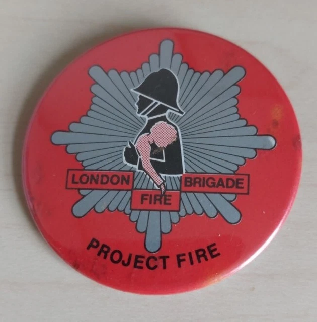 LONDON FIRE BRIGADE Vintage Collectors Pin Badge c1980s 58mm ...
