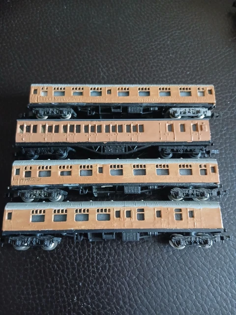 N GAUGE SET of 4 Farish repainted Coaches in Teak £21.50 - PicClick UK