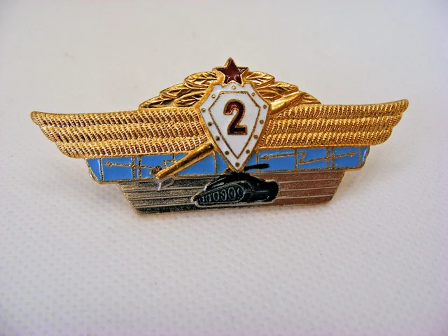 RUSSIAN TANK COMMANDERS Enamelled Cap Pin Badge. Military. VGC EUR 8,08 ...