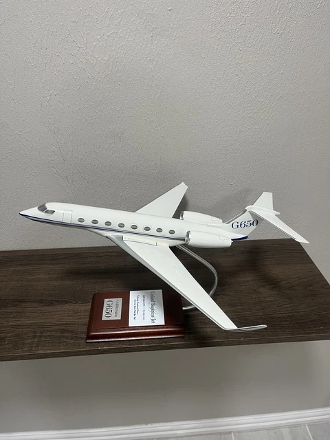 GULFSTREAM AEROSPACE G650 Business Jet Desk Top Display Model 1/72 ES ...