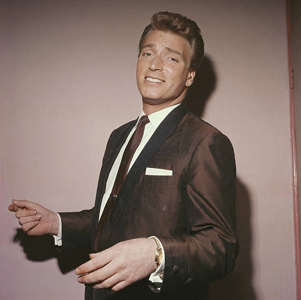 ENGLISH BORN SINGER Frank Ifield 1965 Old Photo 1 EUR 6,60 - PicClick FR